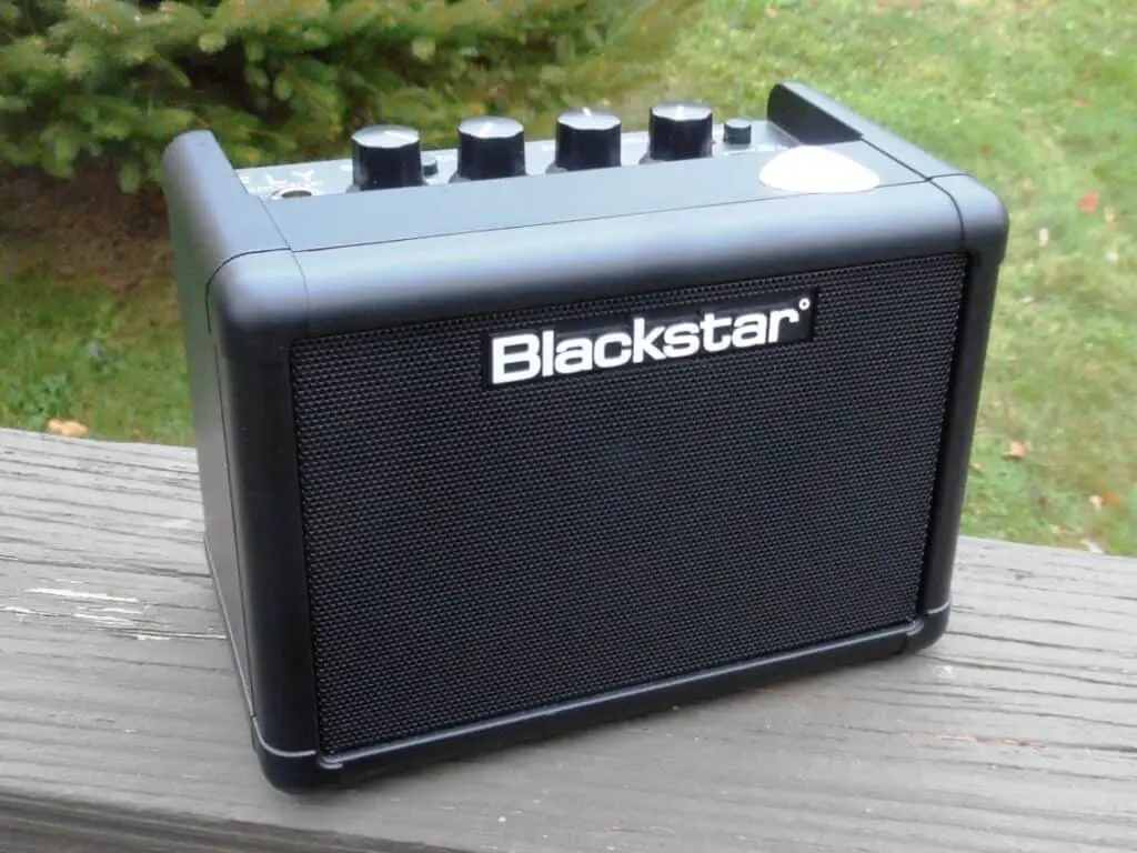 All About Battery Powered Guitar Amps | All Stringed