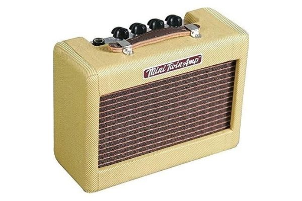 Top 15 Best Small Guitar Amps For Home Use [2023 Review]