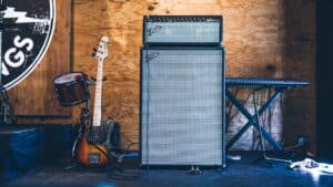 How To Daisy Chain Guitar Amps | All Stringed