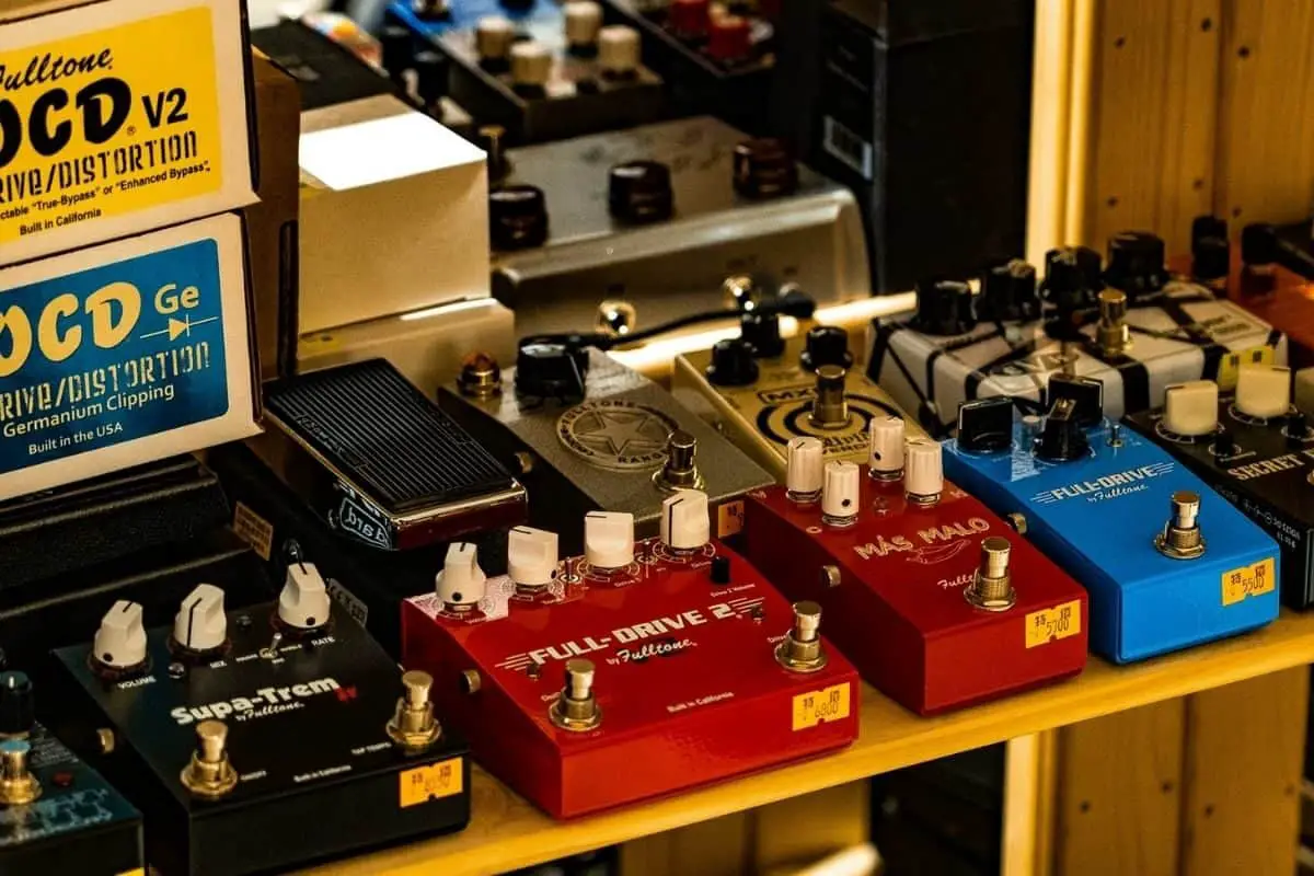 How To Use A Distortion Pedal | All Stringed