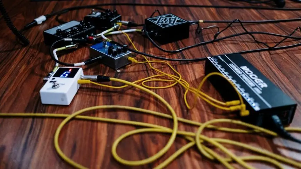 Where Does Looper Go In Pedal Chain? | All Stringed