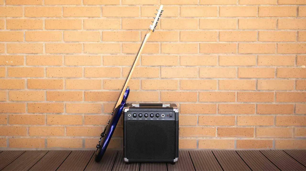 What Are The Benefits Of Having A Small Guitar Amp?