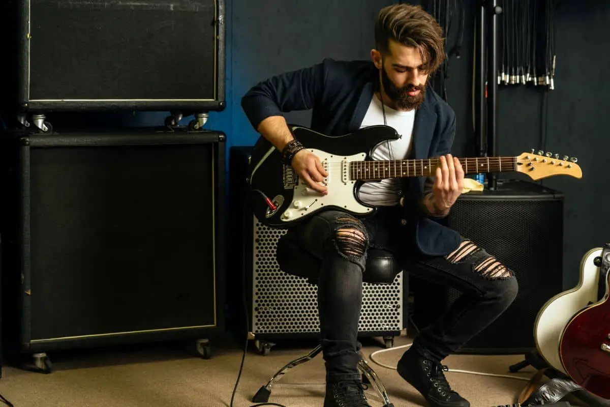 What Is A Practice Amp All Stringed